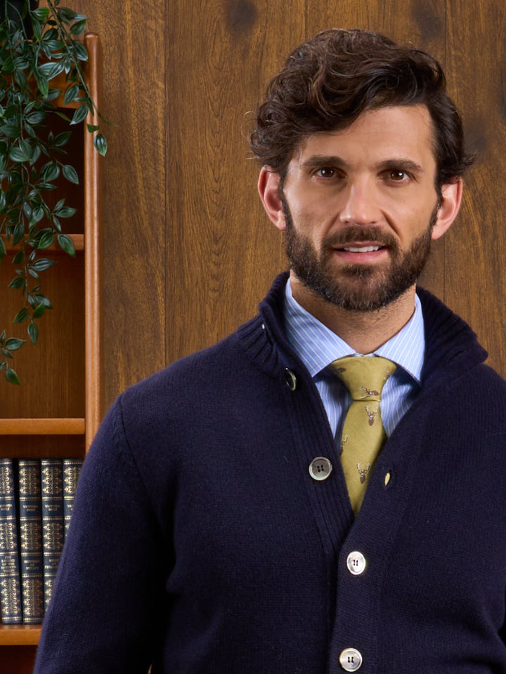 Knäppt jumper i lammull för män i Bordeaux – Alan Paine